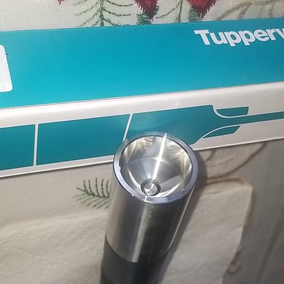 Tupperware | Kitchen | Tupperware Chef Series Hand Grinder | Poshmark
